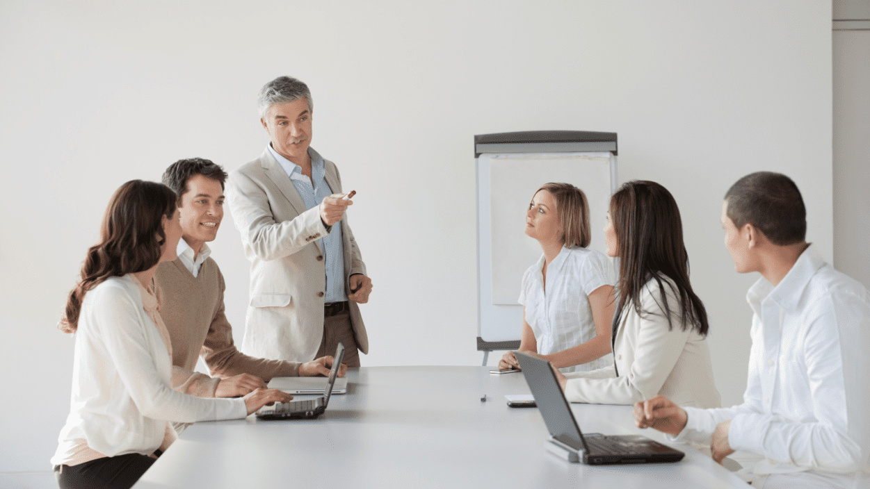 How Leaders Can Revolutionize Corporate Training in the Digital Age - SAFC